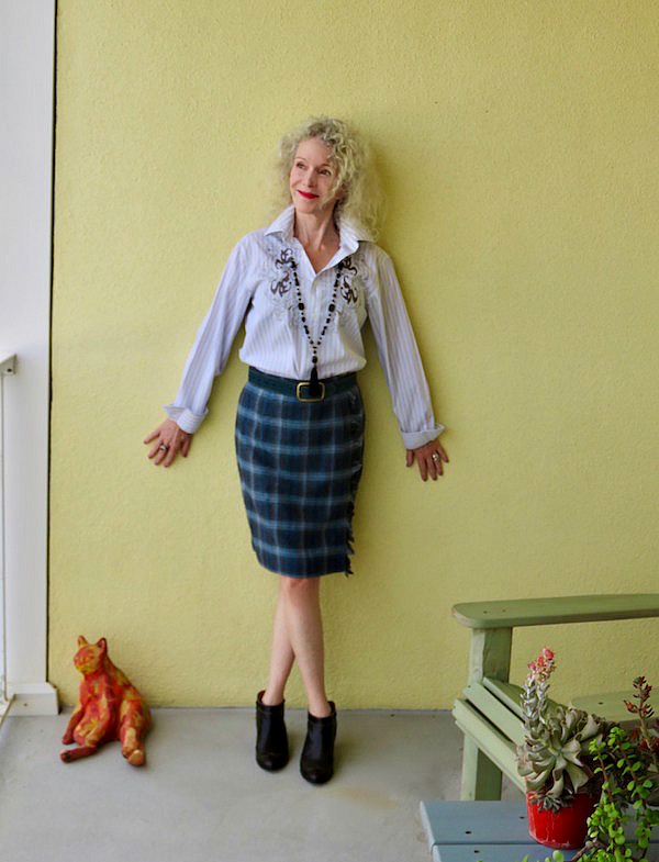 A Modern Plaid Skirt: Visible Monday - Not Dead Yet Style